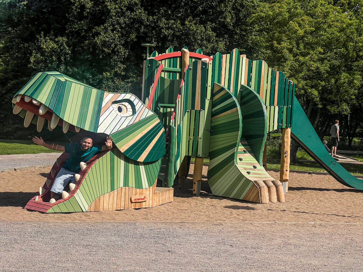 A summer vacation in Playground Paradise – Mustafa Sherif